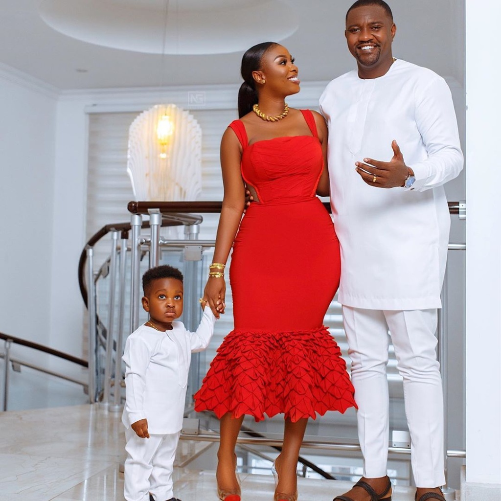 Family Crush: John Dumelo and his family are absolutely adorable in ...